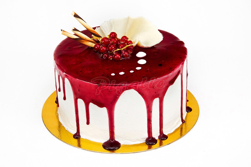 Tort cu ciocolata si fructe de padure